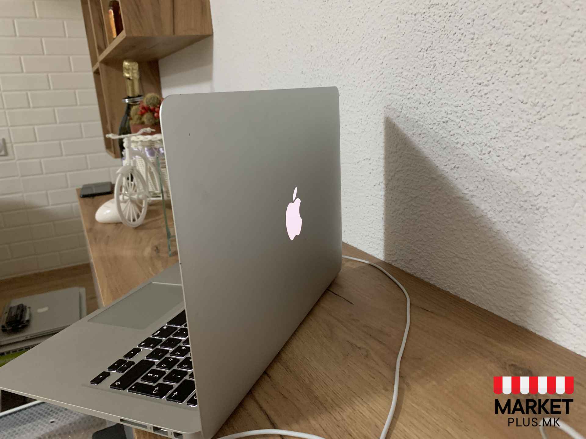 Apple Mack Book 13 Kako nov | marketplus.mk